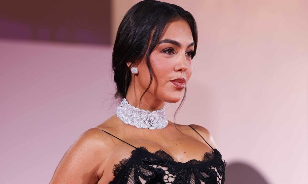 IMLebanon | جورجينا رودريغيز تتألق على سجادة مهرجان البندقية 2025