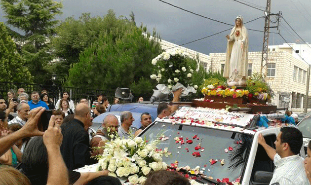 IMLebanon | بالصور: رعية اهدن – زغرتا استقبلت تمثال عذراء فاطيما